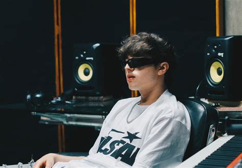 Gabito Ballesteros Recibe Su Primera Nominación A Los Premios Billboard