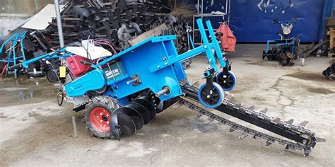 Diesel Chain Ditch Witch Trencher Machine Ditch Digging Machines