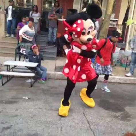 Post [615654222160150528] Pip Pip De Doodly Tumbex