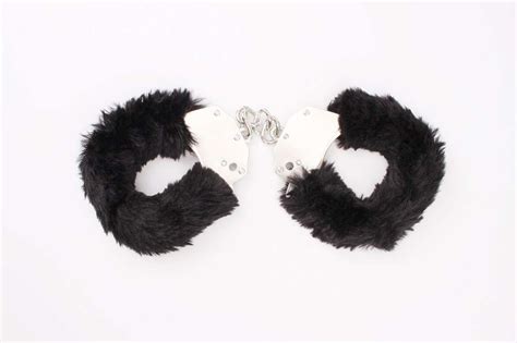 Grilletes Para Bdsm Black Fur Lined Cuffs Fruto Deseado Sex Shop
