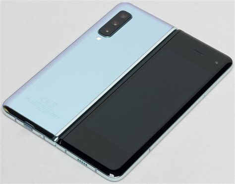 Обзор смартфона Samsung Galaxy Fold со складным экраном