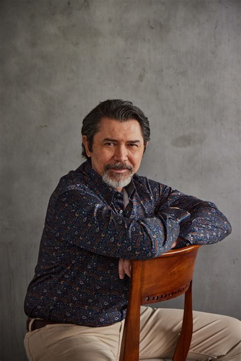 Lou Diamond Phillips New Tv Show 60 Photos Moonagedaydreamfilm
