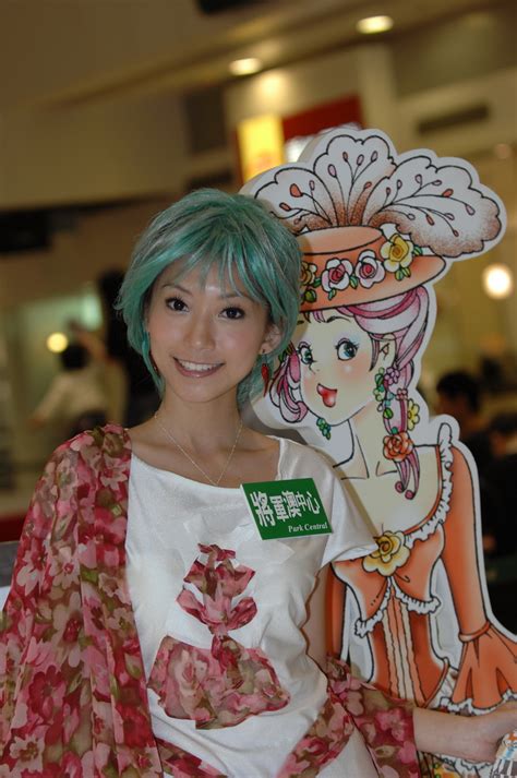 Kity Chois Folder 8 Photo Sharing Network