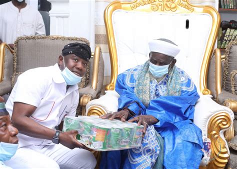 ramadan farouk aliu mahama donates to muslims