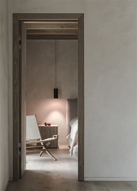 Desain Rumah Atap Jerami Dan Fitur Ekstensi Berlapis Kaca Minimalis123