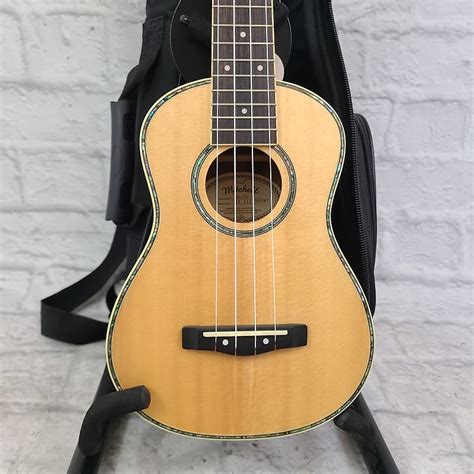 Mitchell Mu 70 Ukulele W Case Reverb