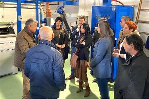 Ministrica Marija Vučković Susrela Se S čelnicima Lovcima I Poljoprivrednicima Divlje Svinje