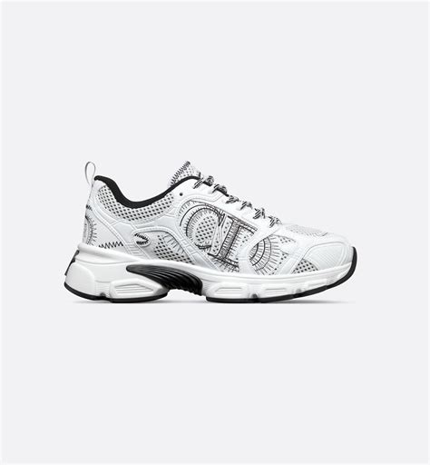 Sneaker Dior Chrono Résille Et Empiècements Aspect Cuir Blancs Et Noirs