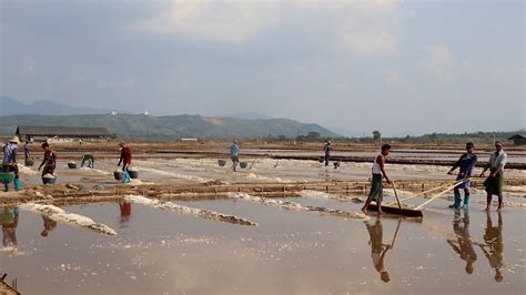 မွန်ပြည်နယ်ဝန်ကြီးချုပ် သံဖြူဇရပ်မြို့နယ် ဒေသဖွံ့ဖြိုးရေးလုပ်ငန်းများန