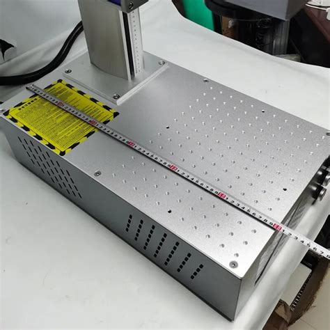 Máy Khắc Laser Fiber Mini Nguồn Raycus Lasermanvn