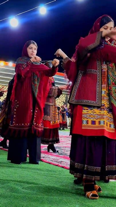 رقص دختران کورد لایین تقدیم شما عزیزان Youtube