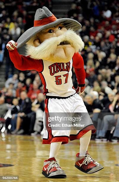 Unlv Mascot Photos And Premium High Res Pictures Getty Images