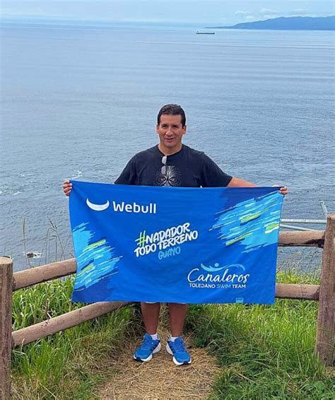 Reto Mundial Peruano Eduardo Collazos Intenta Cruzar A Nado El