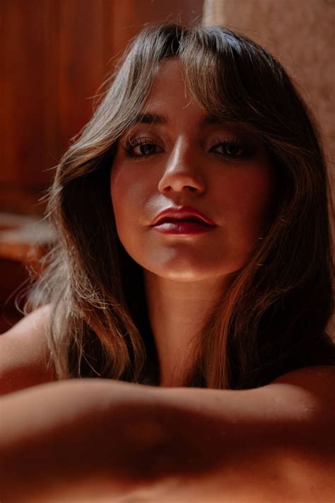 Isabela Moner Image