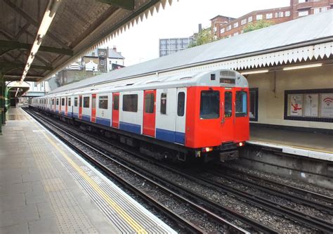 7033 West Kensington Lul District Line D78 Stock Driving… Flickr