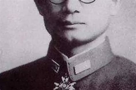 山本五十六政敌，诺门坎战役始作俑者，生食人肉的 豺狼参谋”辻政信日本