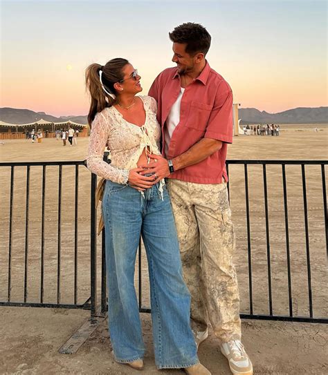 Bachelorette Alums Jojo Fletcher And Jordan Rodgers Welcome Their First