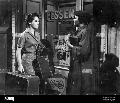 Susan Kohner And Juanita Moore Film Imitation Of Life 1959 Characters