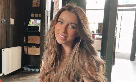 Daisy Drew Biodata Profil Fakta Umur Agama Pacar