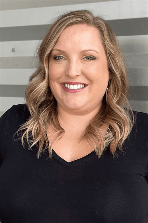 Lora Edwards Renovia