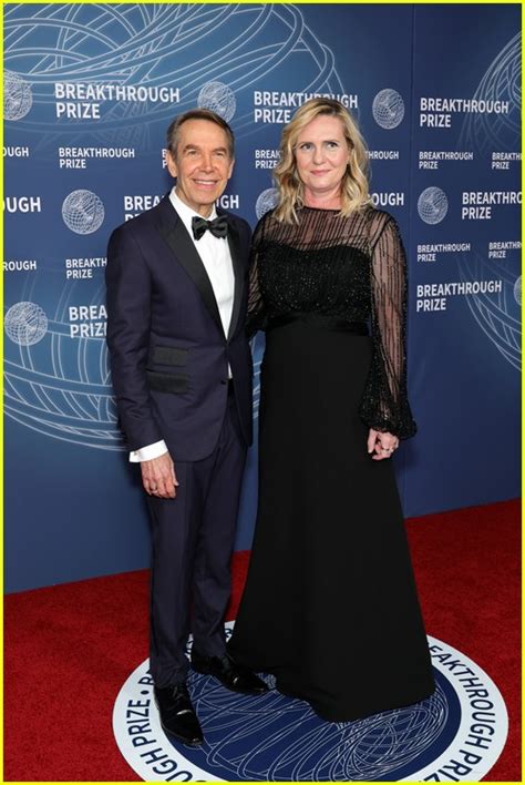 Breakthrough Prize Ceremony 2025 Full Celebrity Guest List Revealed 2025 Breakthrough Prize