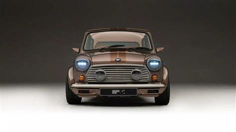 Klassischer Mini Als Restomod Von Callum Gnac France