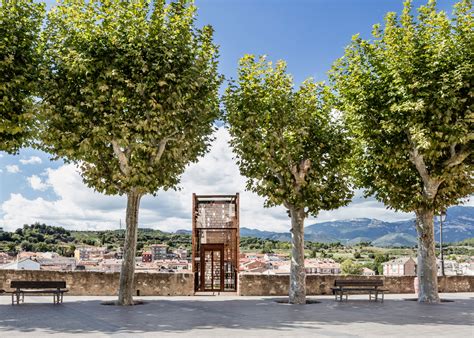 Perforated Brick Elevator Connects Medieval Town To Riverside