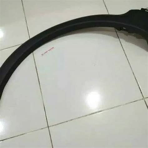 Jual List Guard Assy Rear Fender Splash Body Suzuki Sx4 Shopee Indonesia