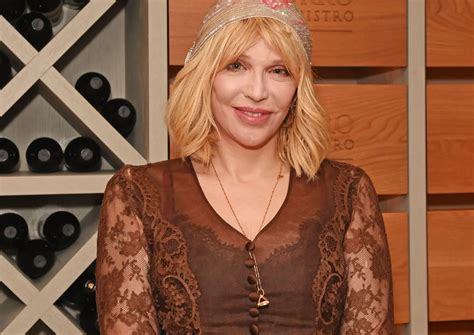 Courtney Love Só Conheci Dois Génios Musicais O Kurt Cobain E A Lana