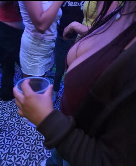 Beautiful Brunette With A Huge Cleavage At The Nightclub Oc Boobs