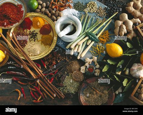 Asia Assorted Bay Berries Cardamom Chili Chilli Cinnamon Cloves