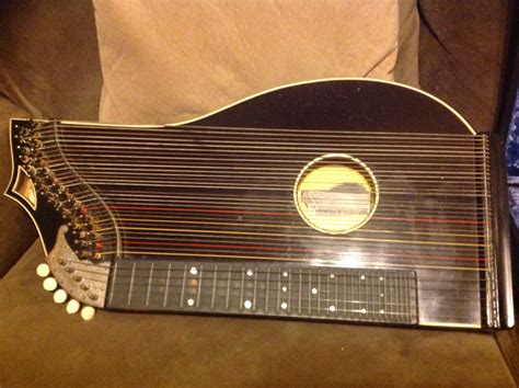 Antique Zither W Music Books Woodpecker Emblem — Musical Instruments