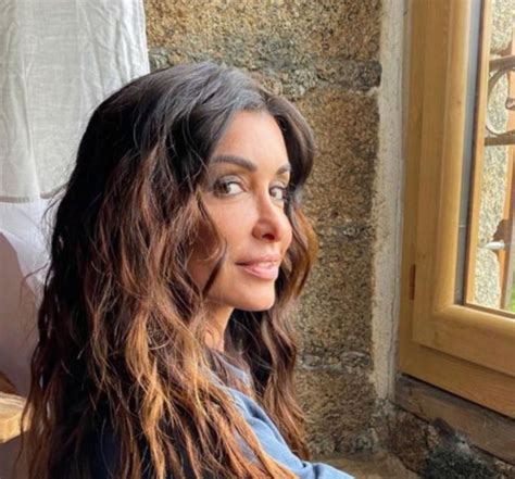 Jenifer Dévoile Pour La Première Fois Sa Magnifique Maison De Rêve En Corse Cest à Couper Le
