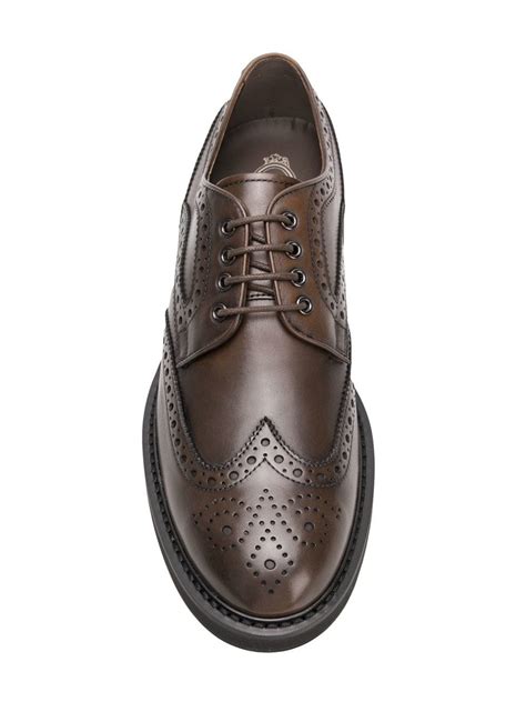 Zapatos De Vestir Para Hombres Estilos Y Tendencias Para El Hombre De Negocios