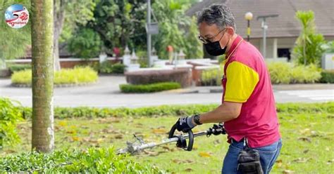54 Year Old Singaporean Who Turns His Passion Into A Landscape Worker