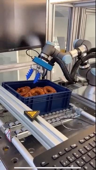 [video] constantin weiss on linkedin automation cobots ai robot