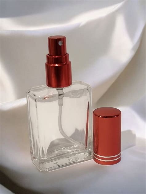 15ml Rectangle Glass Atomiser With Red 2ring Overcap