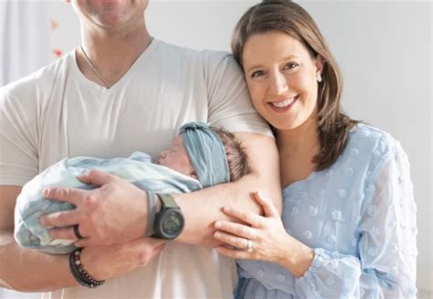 Emily Sutton Returns To Kfor After Giving Birth To Weather Princess