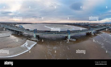 Shizuishan China January 5 2026 The Ice Floe Landscape On The