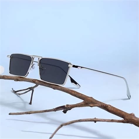 Fashionable Metal Frame Rectangle Sunglass With Small Box Bd
