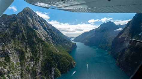 100 Milford Sound Wallpapers