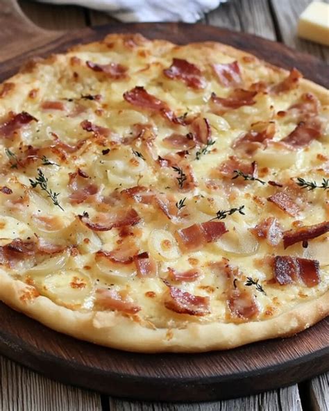 Flammekueche Alsacienne Tarte Flambée Traditionnelle Recette Delicieux
