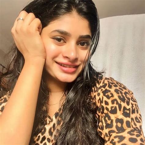 Shawa Christin Jayasekara • Threads Say More