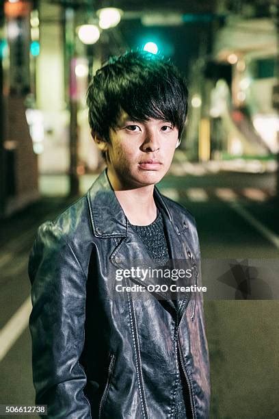 Japan People Crossing The Road Photos And Premium High Res Pictures