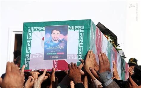 مراسم تشییع و خاکسپاری پیکر شهید مدافع حرم رضا زارعی مشرق نیوز