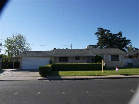 2480 Green St Merced Ca 95340 ®