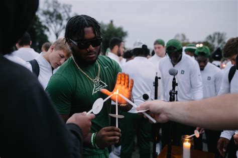 Dartmouth Community Gathers To Remember Buddy Teevens 79 Dartmouth