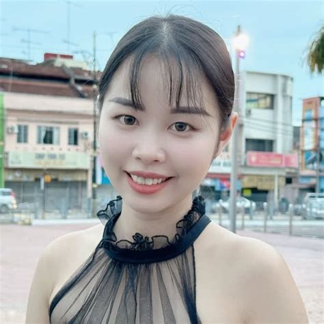 Estelle Tang Estelletang • Threads Say More