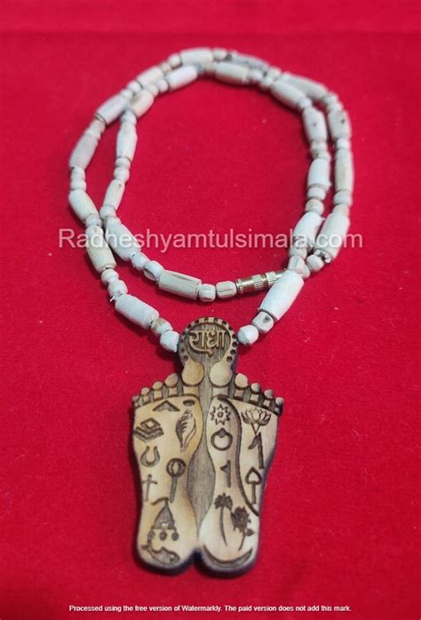 Tulsi Kanthi With Radha Charan Locket Radheshyamtulsimala