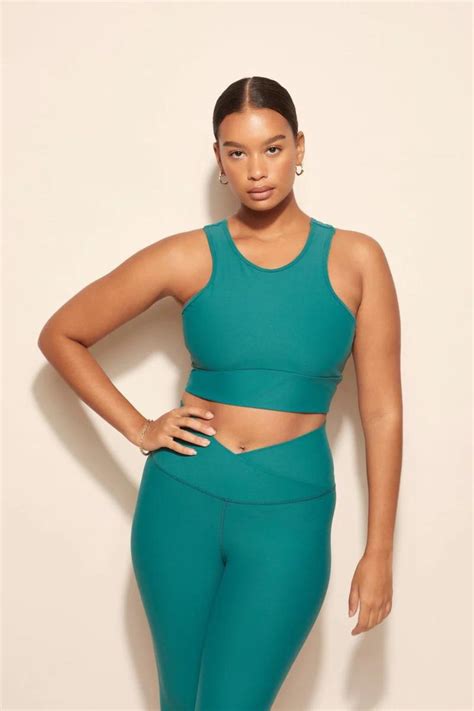 The 16 Best Crop Tops For Your Next Workout Who